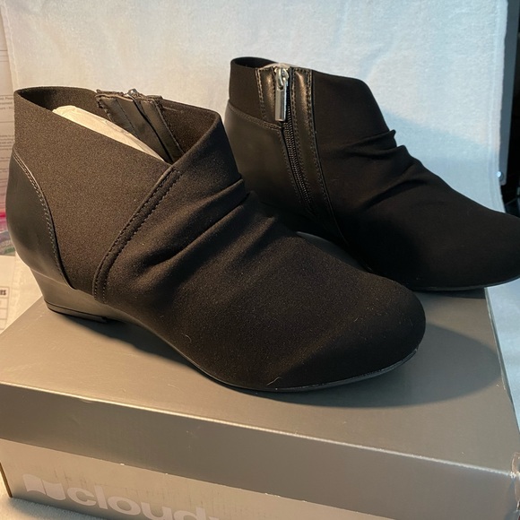 Avenue | Shoes | Avenue Cloudwalkers Luann Black Size Eight Wide Brand ...